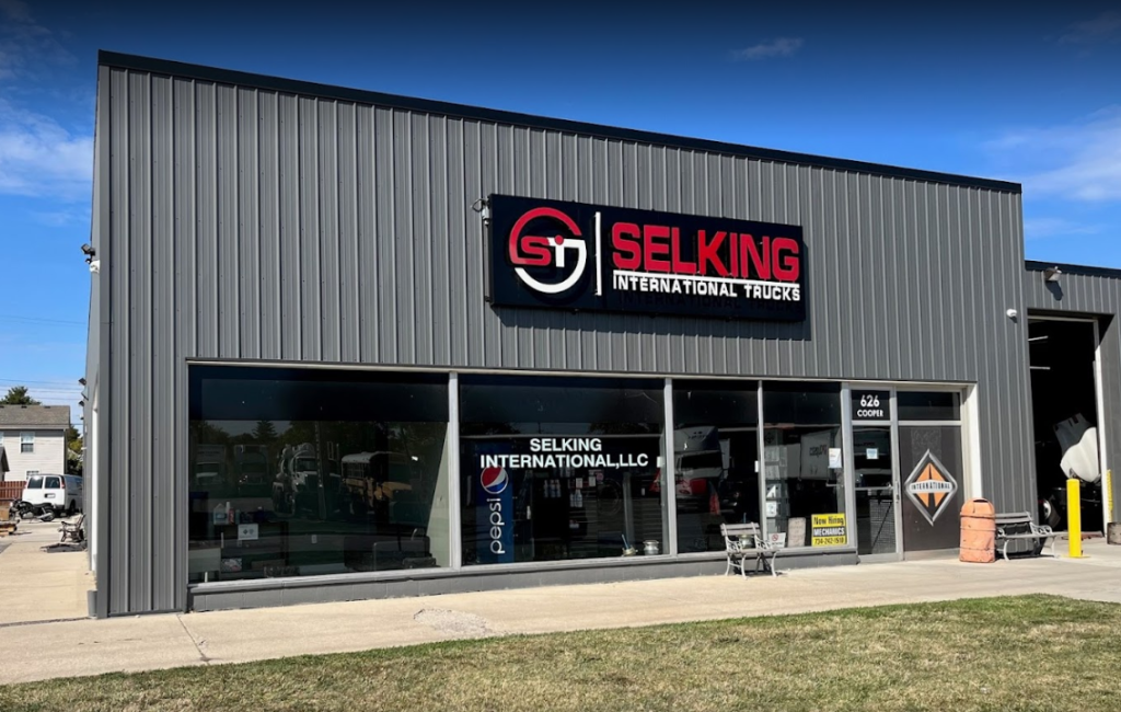 Monroe | Selking International