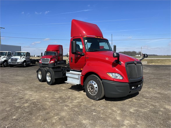 2018 International LT 625 6X4 - Selking International | Trucks, Service ...