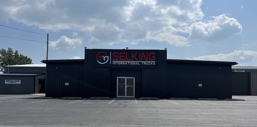 Decatur, IN | Truck Sales, Body Shop & Service | Selking