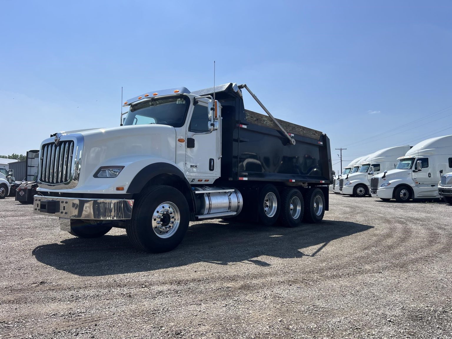 2019 INTERNATIONAL HX - Selking International | Trucks, Service, and ...