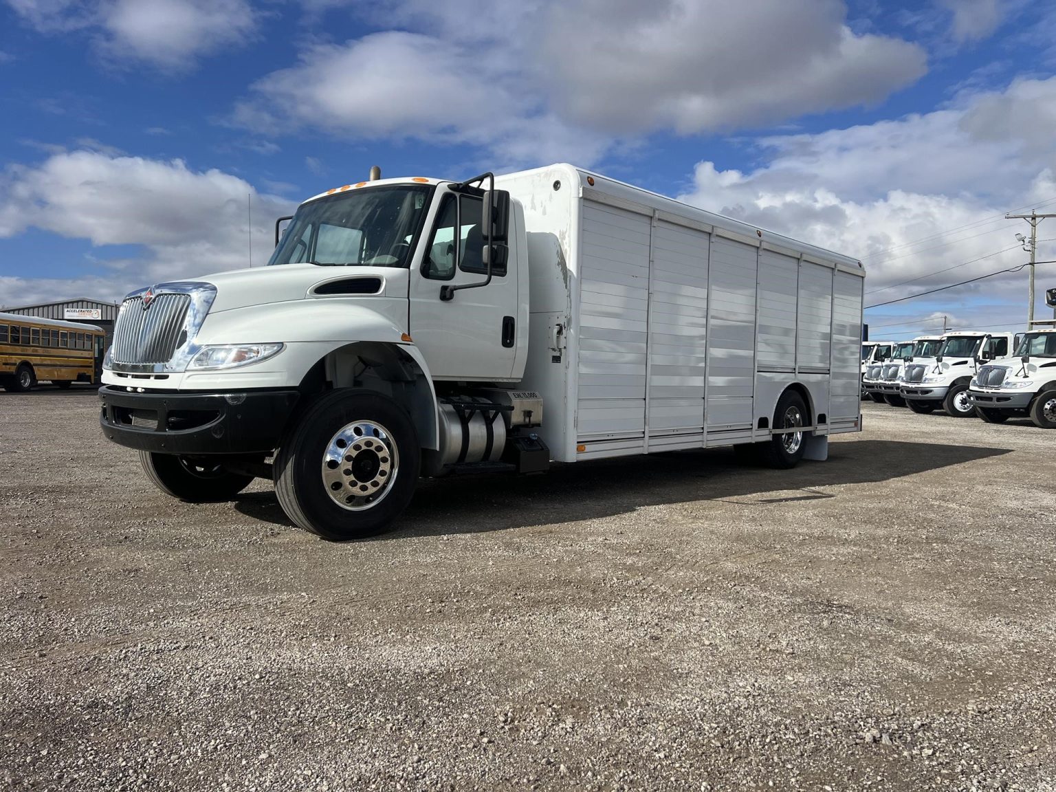 2018 INTERNATIONAL DURASTAR 4300 - Selking International | Trucks ...