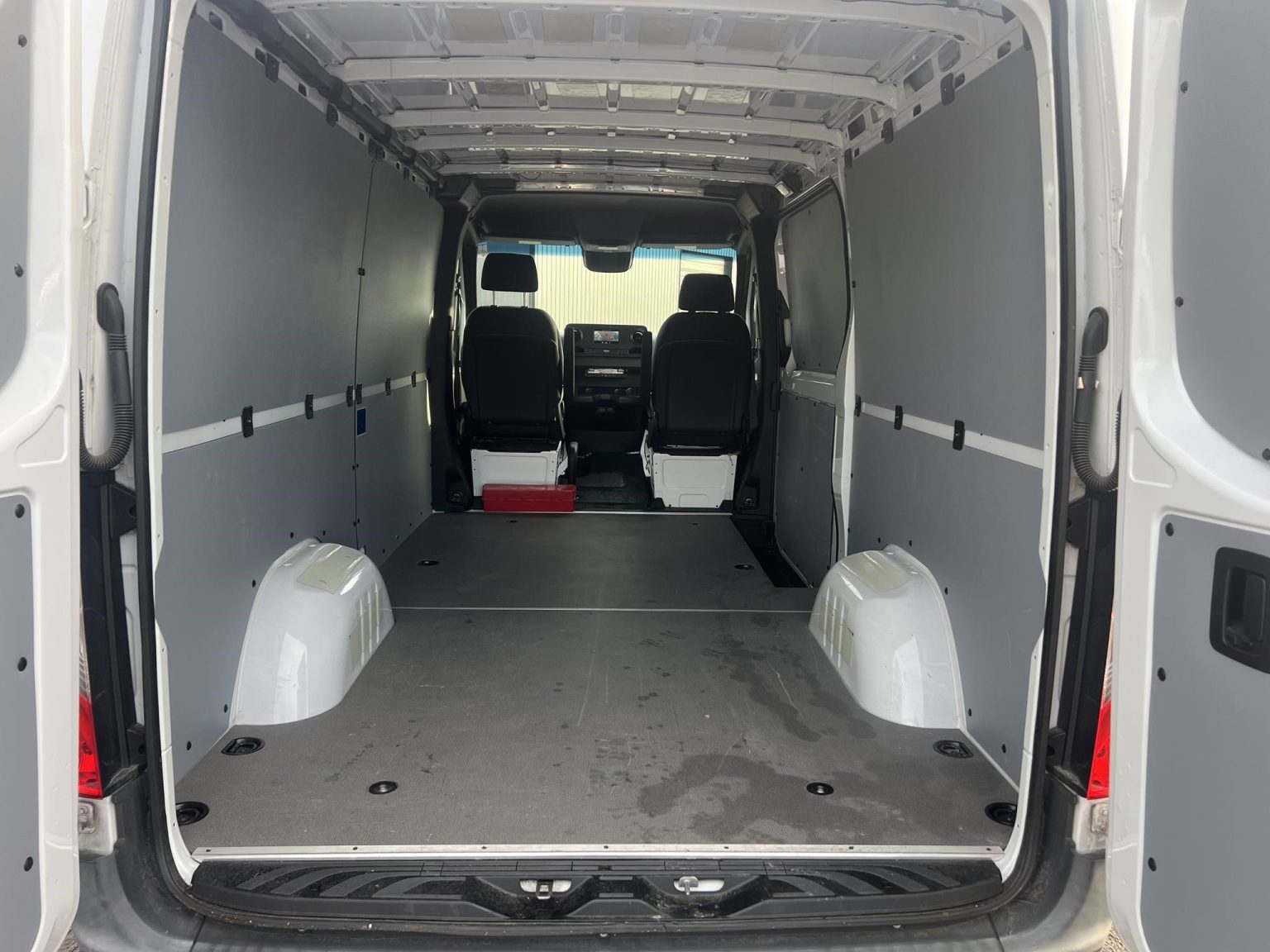 2020 Freightliner Sprinter 2500 Cargo Van | Selking
